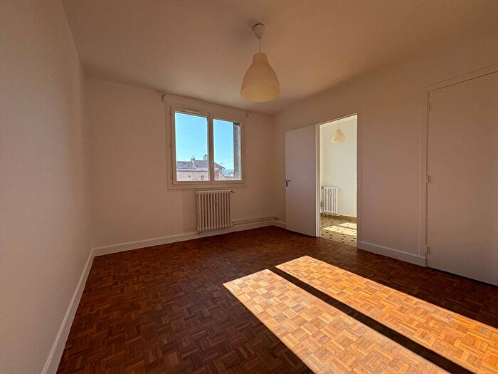 Appartement à louer - Les Salins, Clermont-Ferrand - 1 pièce