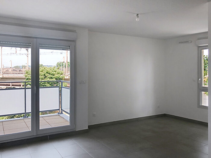 Appartement à louer - Avignon, Blanchissage - 2 pièces - 1 chambre