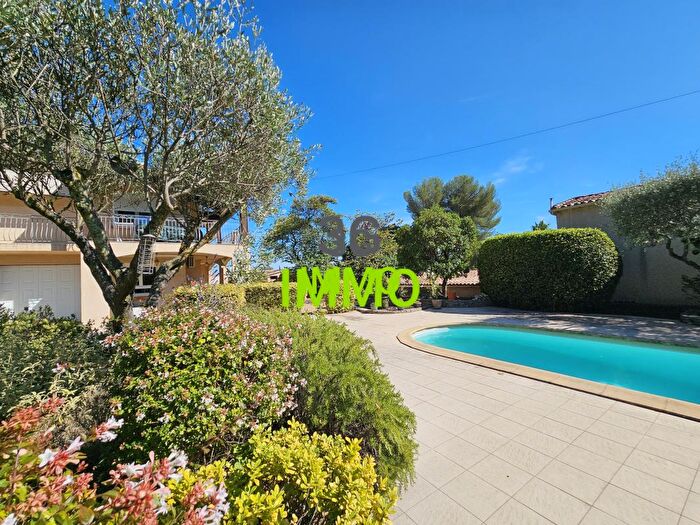 Maison 8 pièces à vendre - Nîmes, Terres de Rouvière, LEau Bouillie