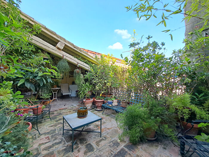 Arles, Centre-ville - Maison 8 pièces à vendre