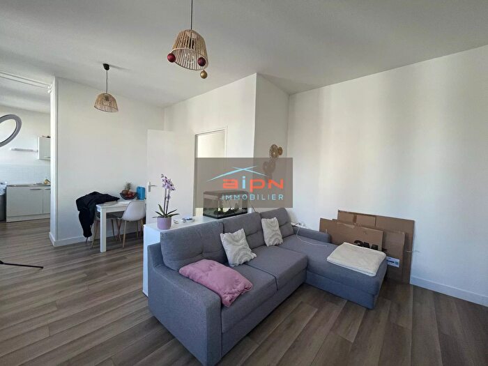 Appartement à louer - Elbeuf, Centre-ville - 2 pièces - 1 chambre