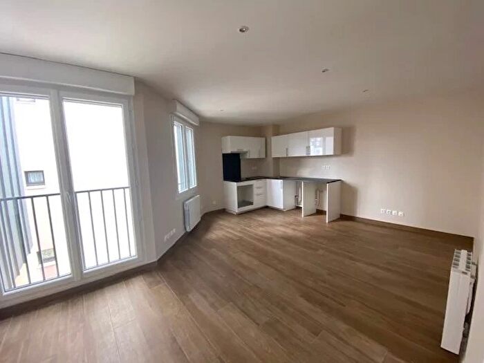 Appartement 3 pièces à louer à Vanves, Centre Saint-Rémy