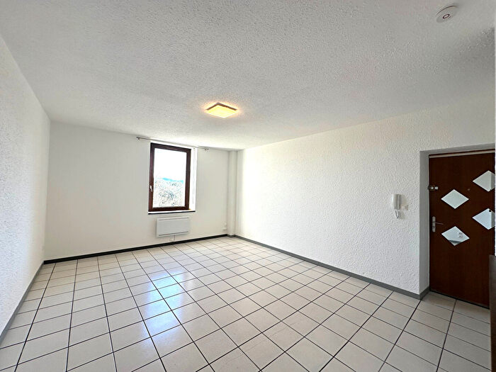 Appartement à louer - Carcassonne, Cité Médiévale, Barbacane, Trivalle - 2 pièces - 1 chambre