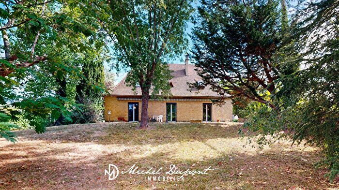 Le Bugue : Maison 8 pièces à vendre