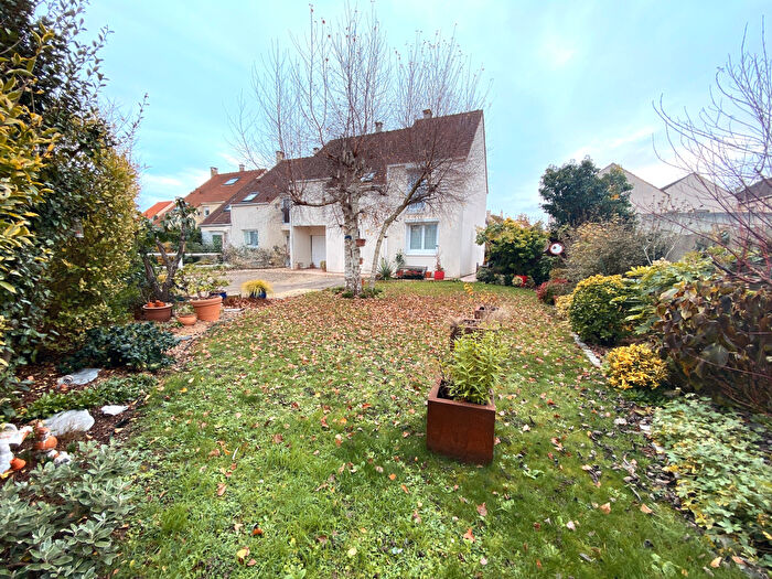 Maison à vendre - Lagny-sur-Marne, Saint Laurent, Hauts de Lagny - 6 pièces - 5 chambres