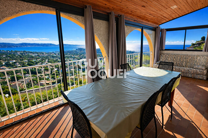 Appartement à vendre - Cavalaire-sur-Mer, Pierrugues, Mannes, Canissons - 3 pièces - 2 chambres