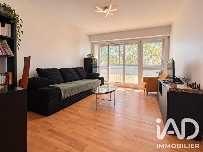 Rillieux-la-Pape, Ville nouvelle Est - Appartement 3 pièces à vendre