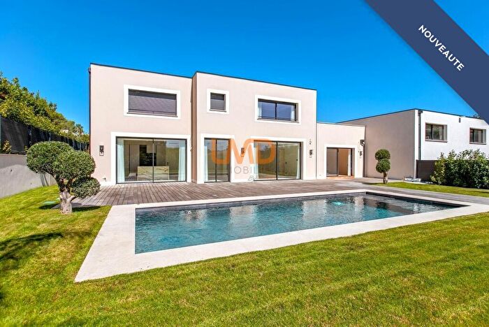 Maison 8 pièces à vendre à Mouans-Sartoux