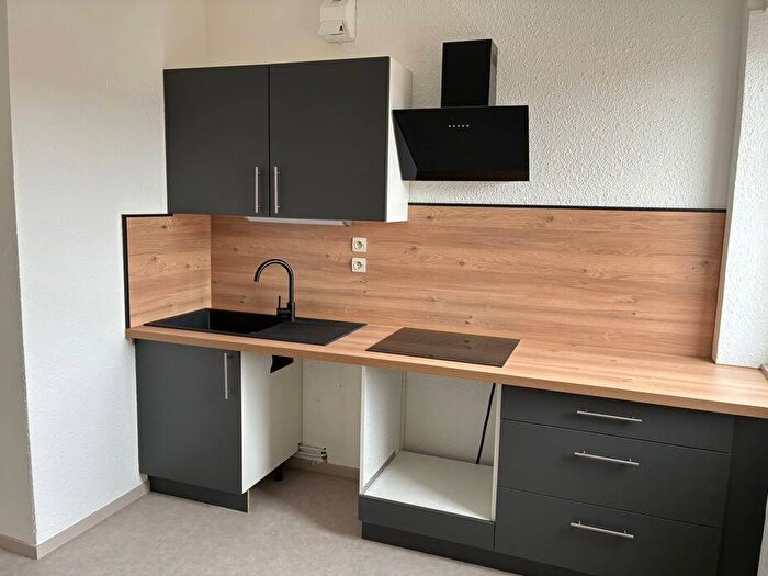 Appartement 2 pièces à Nord, Feurs, à louer