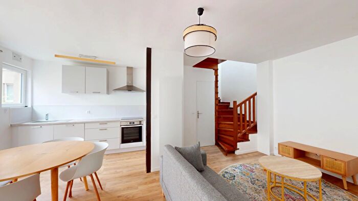 Appartement à louer - Chartres, Centre-ville - 3 pièces - 2 chambres