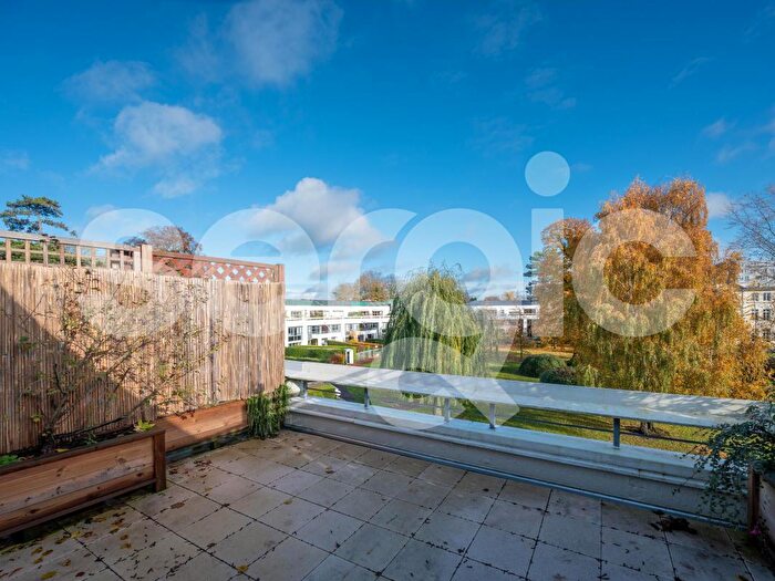 Appartement à louer - Lambersart, Bourg, Mairie - 3 pièces - 2 chambres