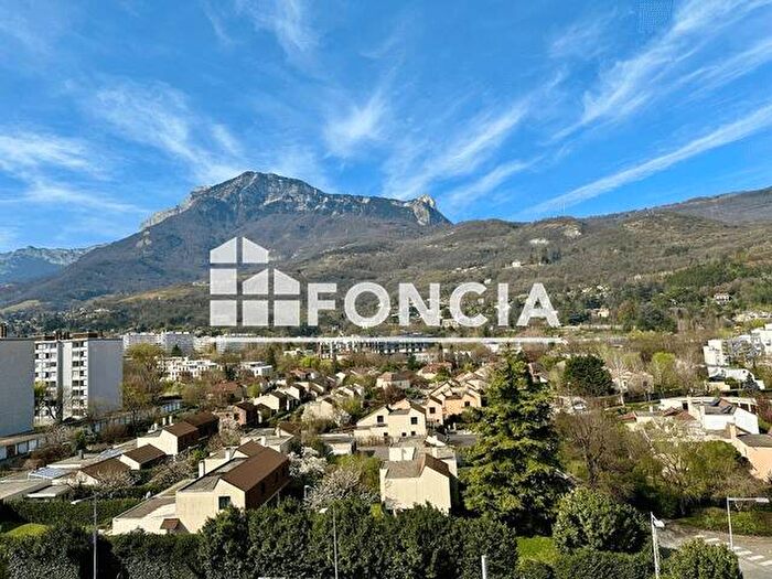 Appartement à louer - La-Fauconniere, Seyssinet-Pariset - 4 pièces - 3 chambres