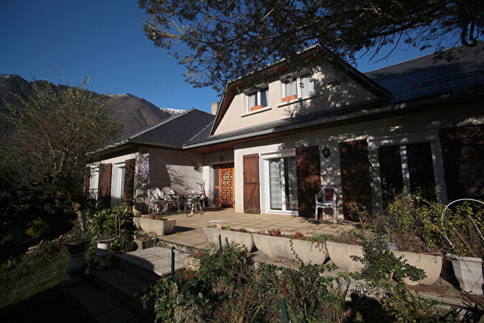 Maison à vendre - Juzet-de-Luchon - 10 pièces - 6 chambres