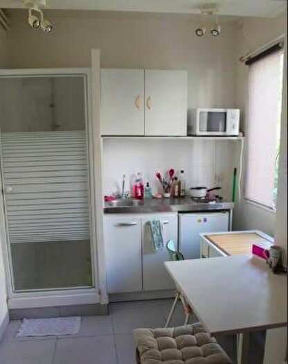 Appartement à louer - La Plaine des Sablons, Neuilly-sur-Seine - 1 pièce