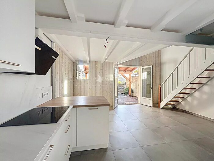 Maison à vendre - Albitreccia - 3 pièces - 1 chambre