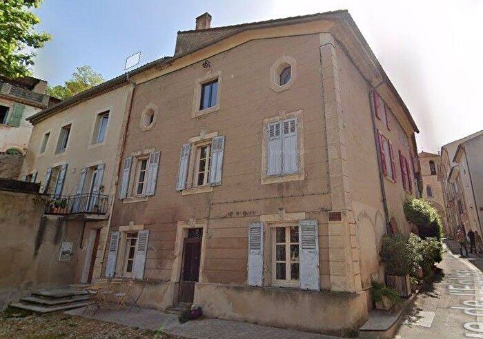 Cucuron : Maison 5 pièces à louer