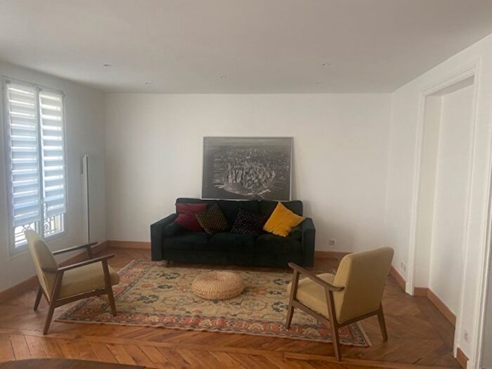 Appartement à vendre - Paris e  - 4 pièces - 2 chambres