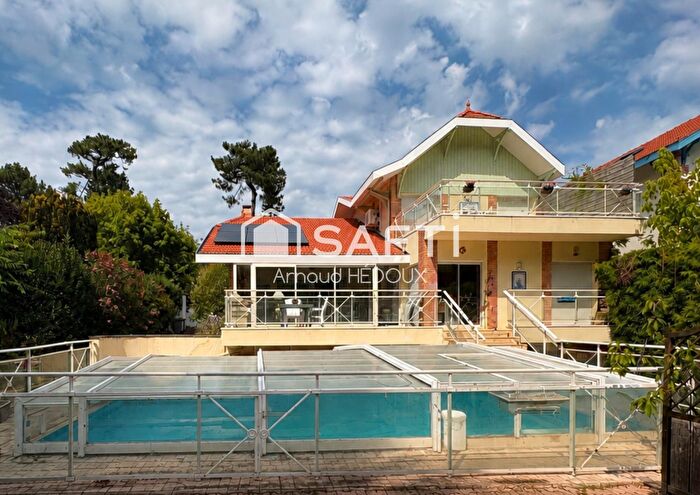 Maison 9 pièces à vendre - Arcachon, Ville d'Hiver, Parc Mauresque
