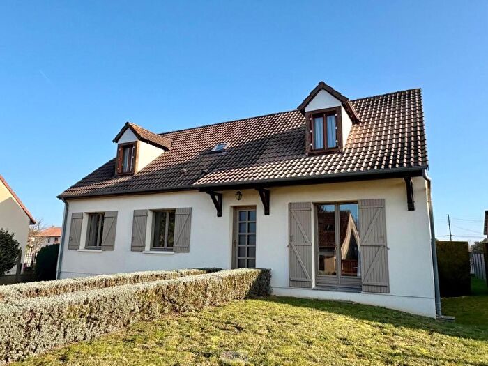 Maison à vendre - Voves - 6 pièces - 5 chambres