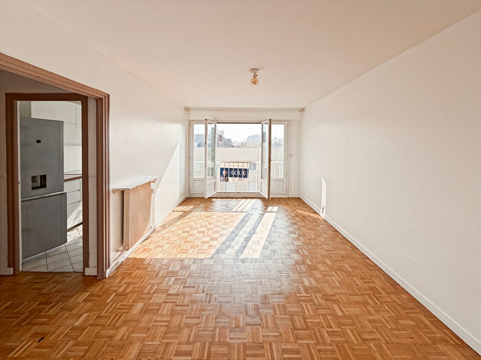 Appartement à louer - Mantes-la-Jolie, Gassicourt - 4 pièces - 3 chambres