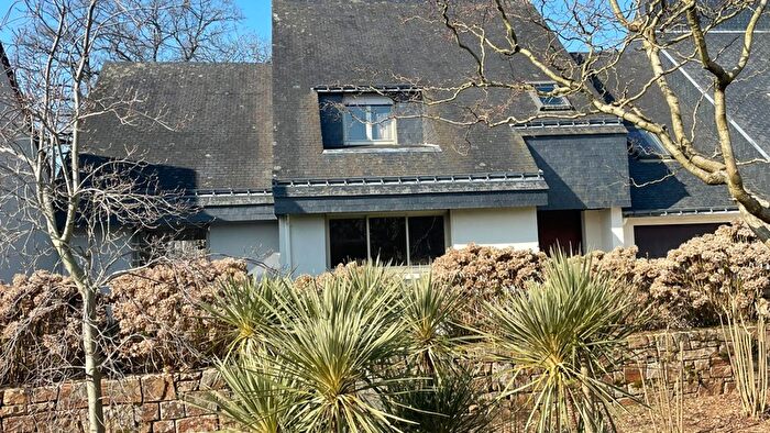 Maison à vendre - Loudéac - 7 pièces - 4 chambres