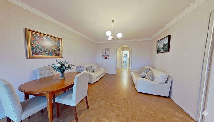 Appartement à louer - Contour, Champagne-au-Mont-dOr - 4 pièces - 3 chambres