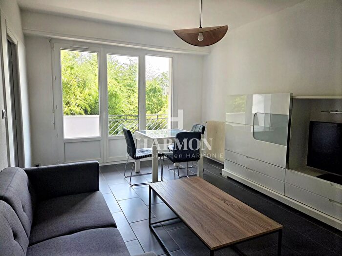 Appartement 2 pièces à Pau, Pau Sud, à louer