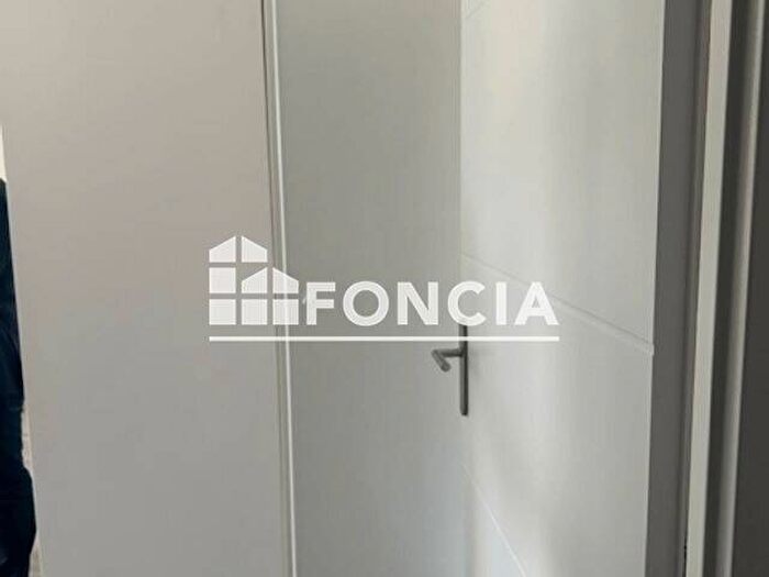 Appartement à louer - Cheminots-Acacias-Faubourg de Lille, Valenciennes - 3 pièces - 2 chambres