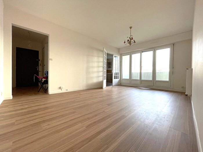 Appartement à louer - Tours, Cathédrale - 3 pièces - 2 chambres