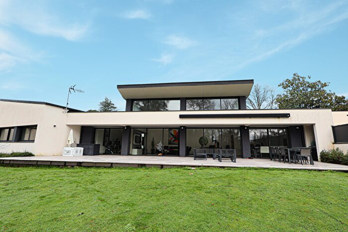 Maison à vendre - Vertou, Centre-ville - 8 pièces - 4 chambres