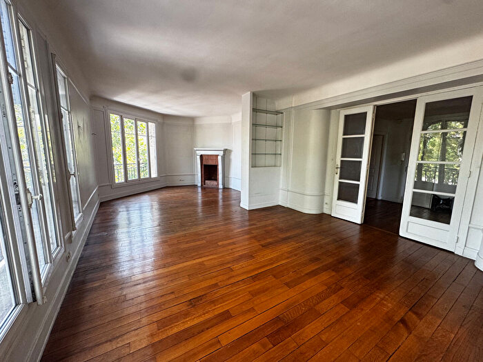 Appartement 5 pièces à louer à Paris 16ème, Porte de Saint-Cloud, Auteuil-Sud