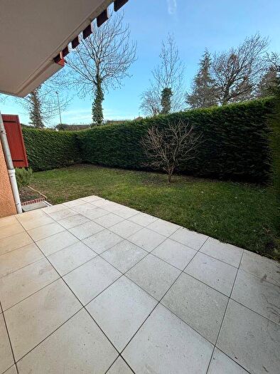 Est, Gex : Appartement 2 pièces à louer