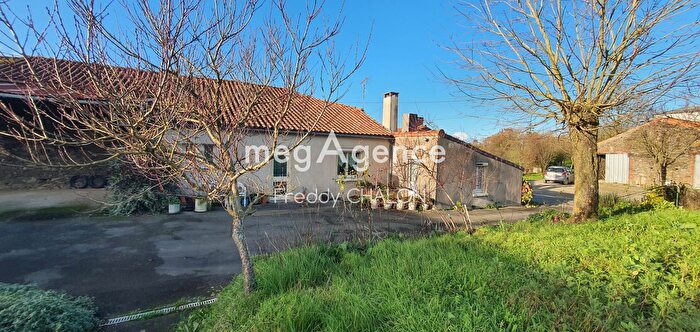 Maison à vendre - Tallud-Sainte-Gemme - 4 pièces - 3 chambres