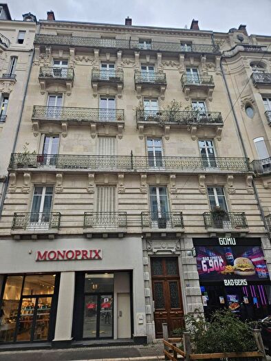 Appartement à louer - Centre-ville, Victor Hugo, Grenoble - 2 pièces - 1 chambre