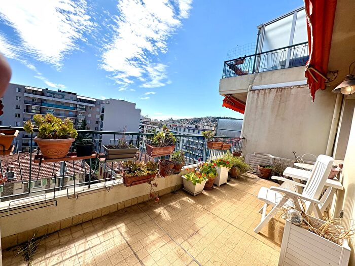 Appartement 3 pièces à Nice, Saint-Lambert, Bas-Cimiez, à vendre