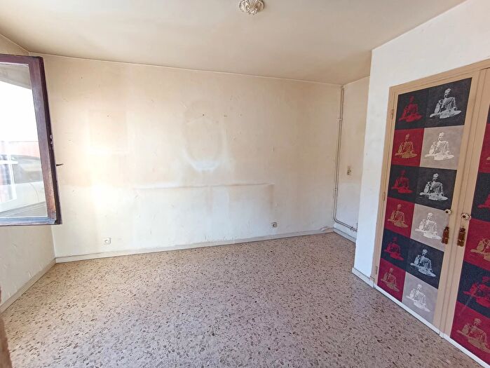 Appartement à vendre - Saint-Laurent-du-Var - 4 pièces - 2 chambres