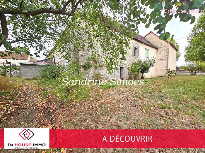 Maison à vendre - La Trimouille - 5 pièces - 4 chambres