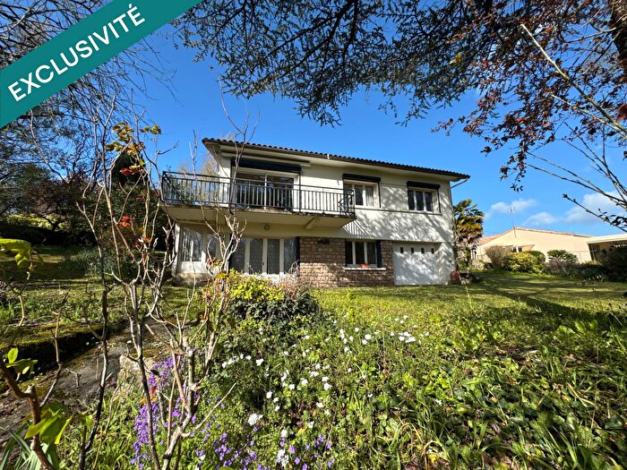 Maison à vendre - La Crèche - 5 pièces - 3 chambres