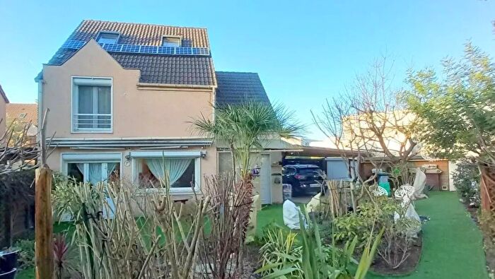 Maison à vendre - Bondy, La Mare à Veuve - 5 pièces - 4 chambres