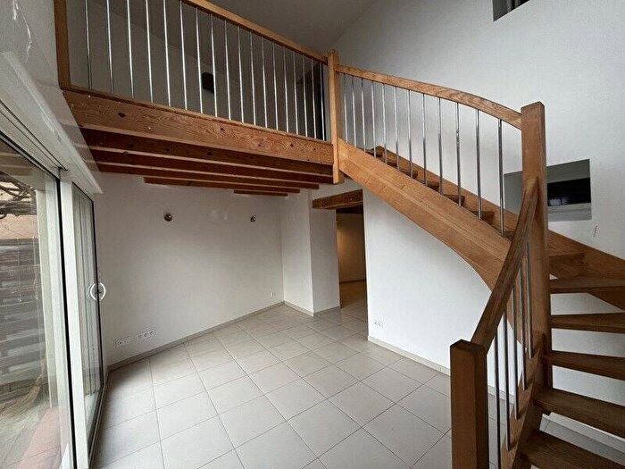 Appartement à louer - Verfeil - 2 pièces - 1 chambre