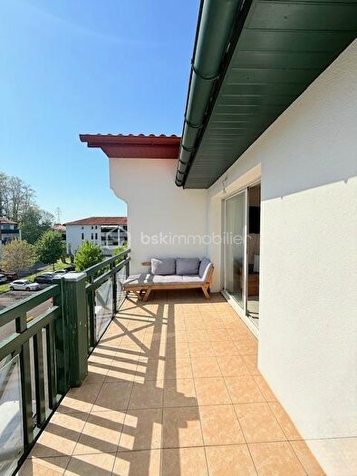 Appartement 2 pièces à Saint-Pierre-dIrube, à vendre