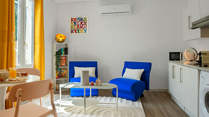 Carcassonne, Cité Médiévale, Barbacane, Trivalle : Appartement 2 pièces à louer