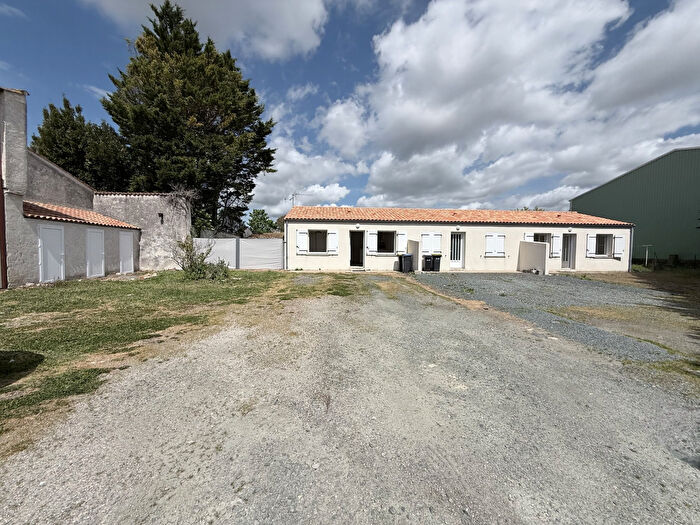 Maison 6 pièces à vendre à Clavette