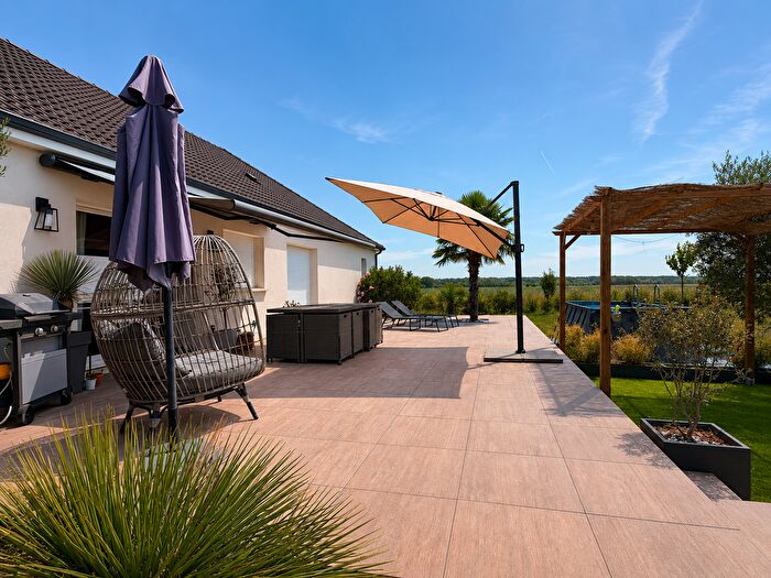 Maison 5 pièces à Genlis, à vendre