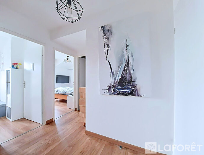 Villiers-sur-Marne, Centre-ville : Appartement 4 pièces à vendre