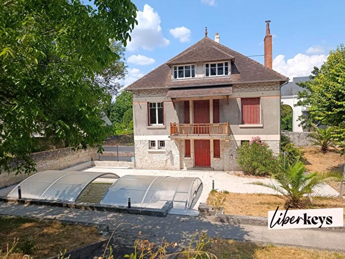 Maison 8 pièces à Larçay, à vendre