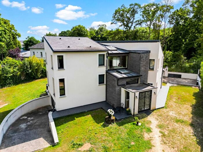 Maison à vendre - Maisons-Laffitte, Est - 7 pièces - 5 chambres