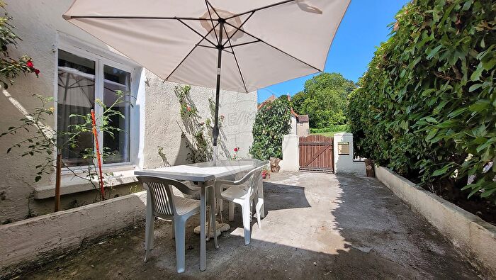 Maison 15 pièces à Neuvy-sur-Loire, à vendre