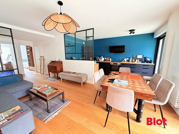 Appartement 4 pièces à Quartiers Sud-Ouest, Les Champs Manceaux, à vendre
