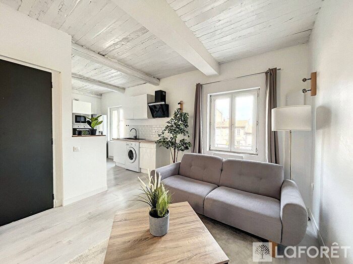 Appartement à louer - Centre Ville, Carpentras - 2 pièces - 1 chambre